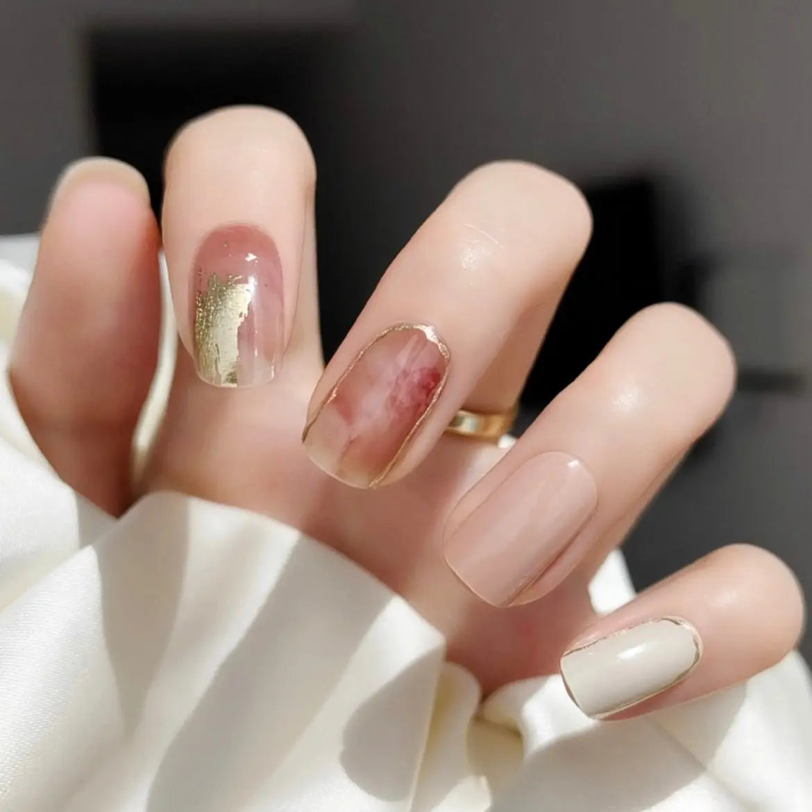 NUDE MARBLE - SEMICURED UV GEL NAIL STICKERS KIT NG200013 - Quinnas